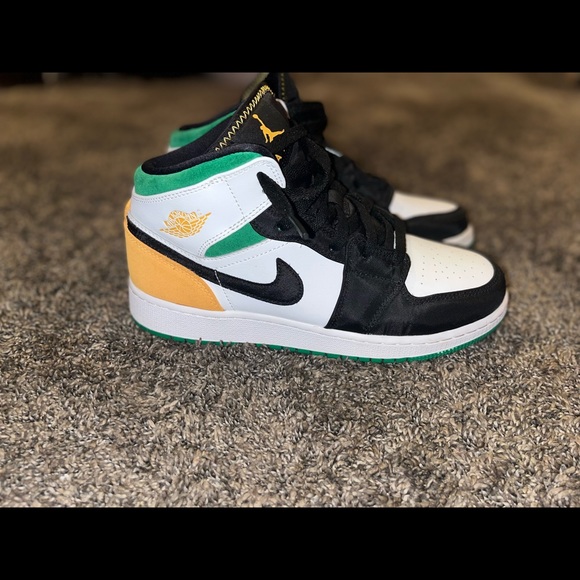 Nike | Shoes | Air Jordan Oakland | Poshmark